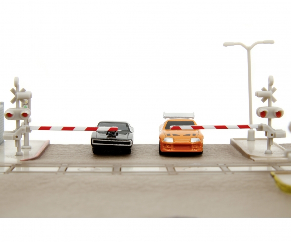 Buy Fast & Furious Nano Train Scene Diorama online | Jada Toys