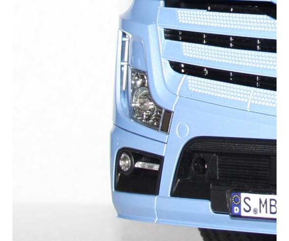 1:14 RC Merc.-Benz Actros 1851 GigaSpace online kaufen | Tamiya